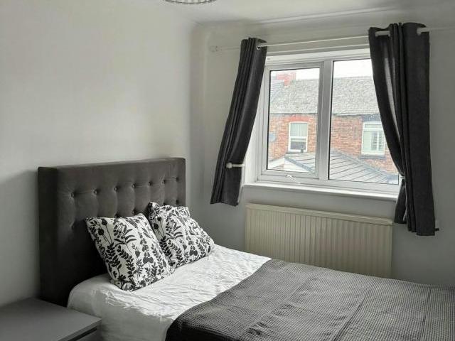 For Rent 2 Bedroom House St Helens St Helens DS85786953