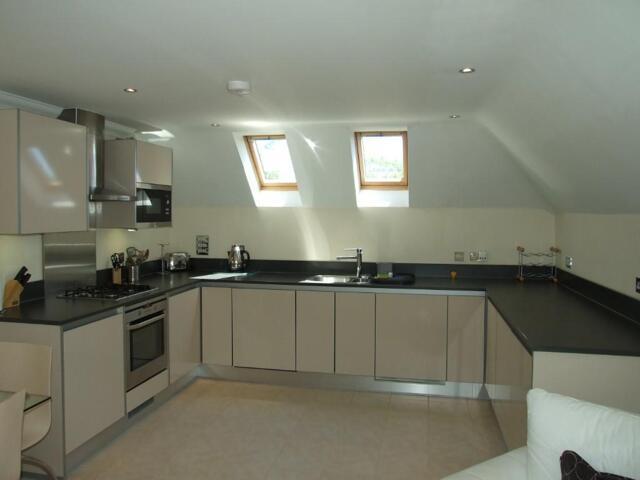 For Rent 2 Bedroom House Wokingham Berkshire DS101514458