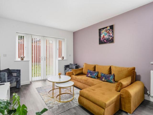 For Rent 2 Bedroom House Wednesbury Wednesbury DS102885408