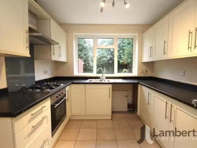 New 2 bedroom maisonette for rent in New Road, Studley, B80
