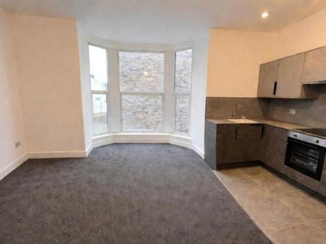 For Rent 2 Bedroom Shared Living/roommate Macclesfield Cheshire DLS102002250