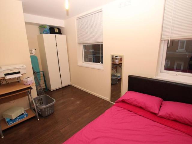 For Rent 2 Bedroom Shared Living/roommate Manchester Manchester DS90562007