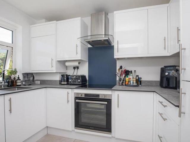For Rent 2 Bedroom Shared Living/roommate Chertsey Surrey DLS100067248