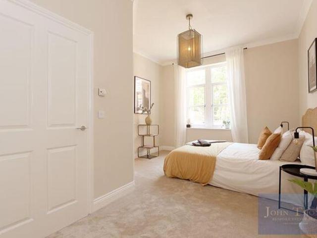 For Rent 2 Bedroom Shared Living/roommate Chigwell Essex DLS101374591