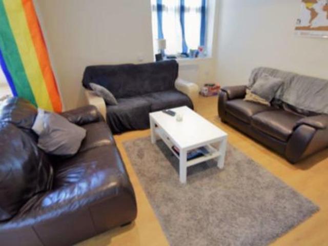 For Rent 2 Bedroom Shared Living/roommate Leeds West Yorkshire DS99712136