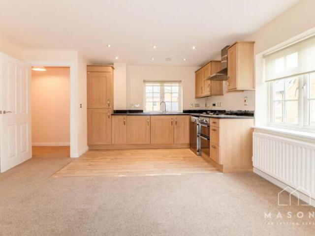 For Rent 2 Bedroom Shared Living/roommate Letchworth Bedfordshire DLS101938046