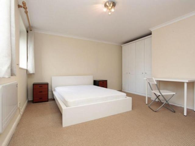 For Rent 2 Bedroom Shared Living/roommate London London DLS90559725