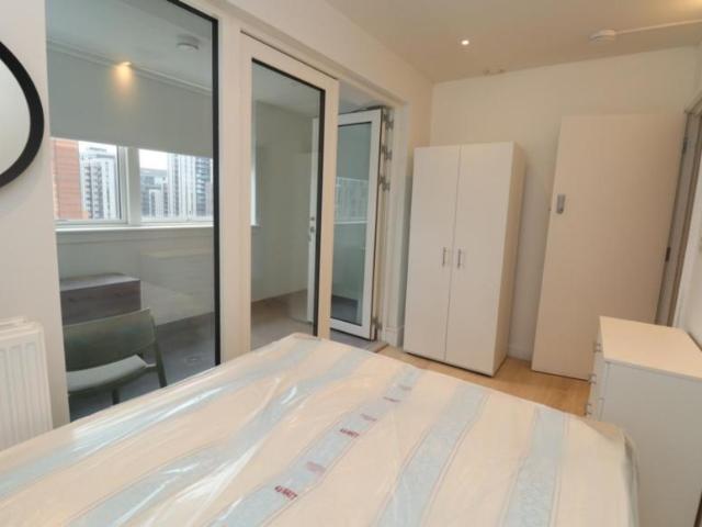 For Rent 2 Bedroom Shared Living/roommate London London DLS90560821