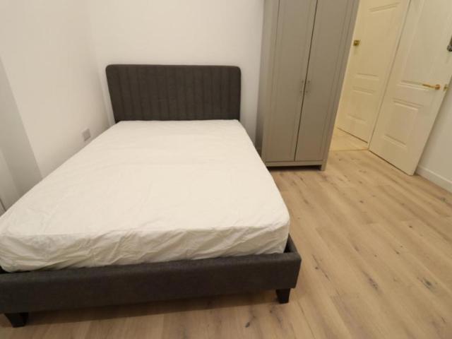 For Rent 2 Bedroom Shared Living/roommate London London DLS90561747