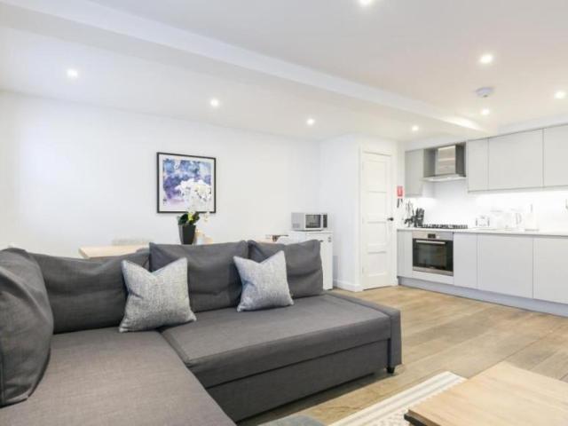 For Rent 2 Bedroom Shared Living/roommate London London DLS90561231