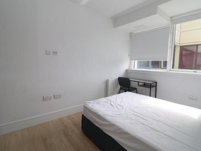 For Rent 2 Bedroom Shared Living/roommate London London DLS90561276
