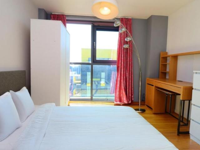 For Rent 2 Bedroom Shared Living/roommate London London DLS90563839