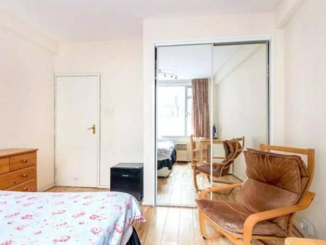 For Rent 2 Bedroom Shared Living/roommate London London DLS91756939