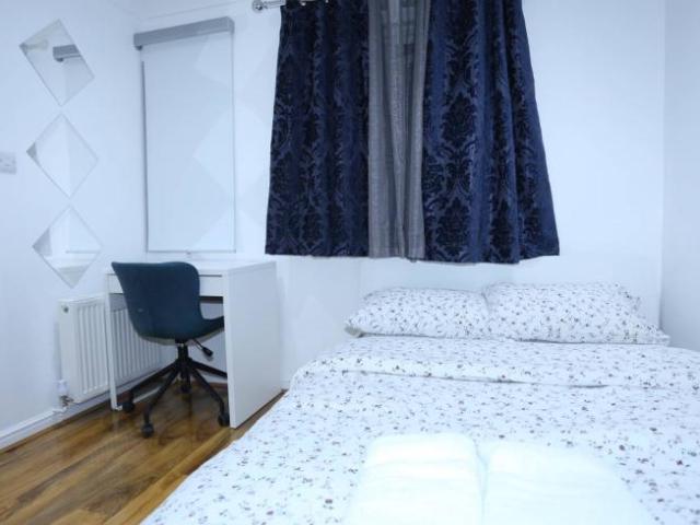For Rent 2 Bedroom Shared Living/roommate London London DLS94120250