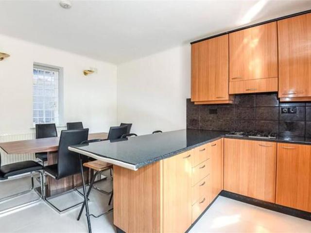 For Rent 2 Bedroom Shared Living/roommate London London DLS99373112