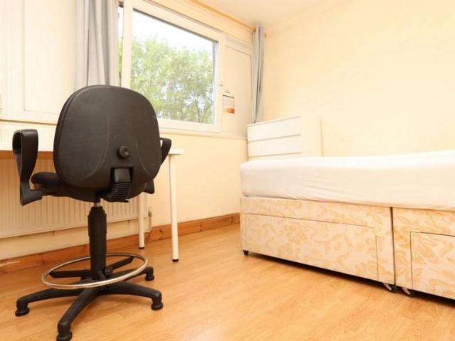For Rent 2 Bedroom Shared Living/roommate London London DS90560200