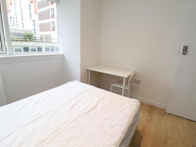 For Rent 2 Bedroom Shared Living/roommate London London DS90560800