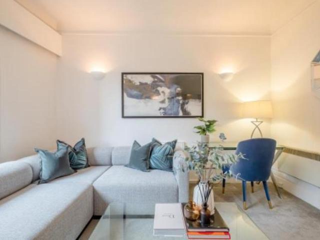 For Rent 2 Bedroom Shared Living/roommate London London DS90561303