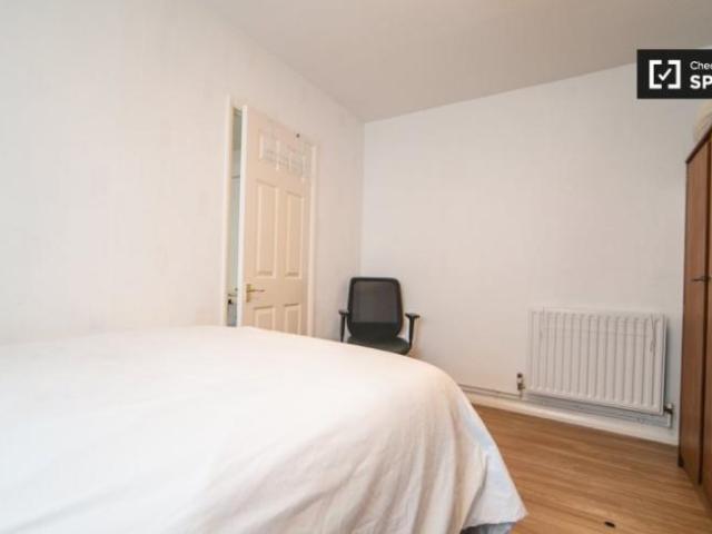 For Rent 2 Bedroom Shared Living/roommate London London DS101671691