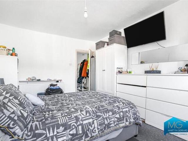For Rent 2 Bedroom Shared Living/roommate Londres London DS101913884