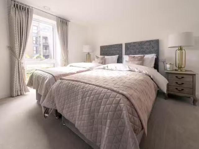 Deal! 2 bedroom retirement property for rent in Hooton Road, W.
