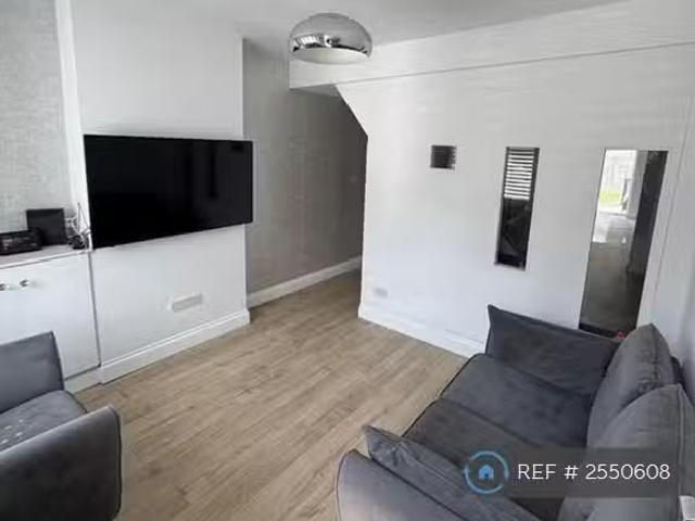 Cozy 2 bedroom terraced house for rent in Addison Road, Bromle.