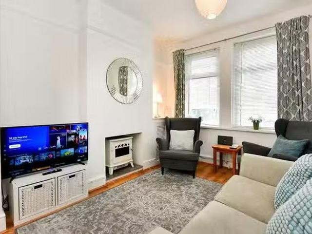 Just in! 2 BR Daisy Street