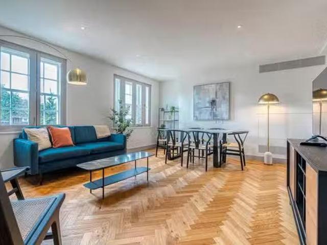 Nice 2 BR Greycoat Place