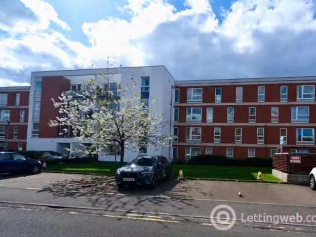 For Rent! 2 BR Property to rent in 3 Hanson Park, Glasgow, G31.