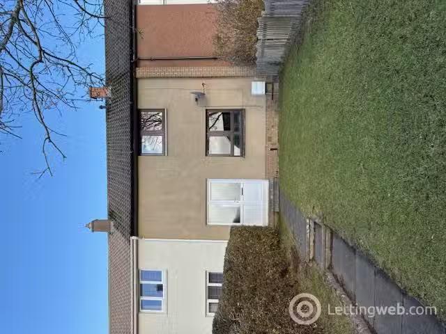 Cozy 2 BR Property to rent in 22 Bonnybank Court, Gorebridge.