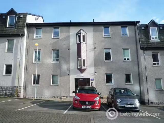 Just in! 2 BR Property to rent in 24 Strawberry Bank Parade, A.