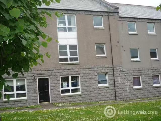 New 2 BR Property to rent in 76 Mary Elmslie Court, Aberdeen.