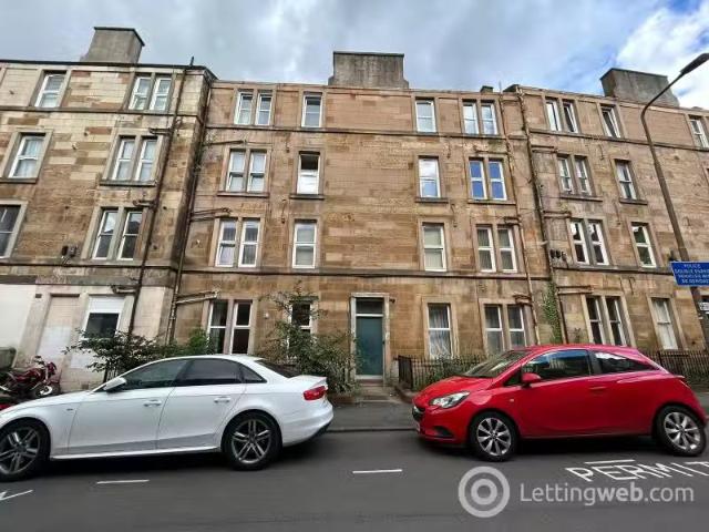 For Rent! 2 BR Property to rent in Caledonian Crescent, Edinbu.