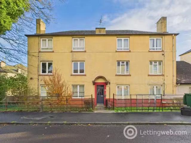 Cheap 2 BR Property to rent in Clearburn Crescent, Prestonfiel.