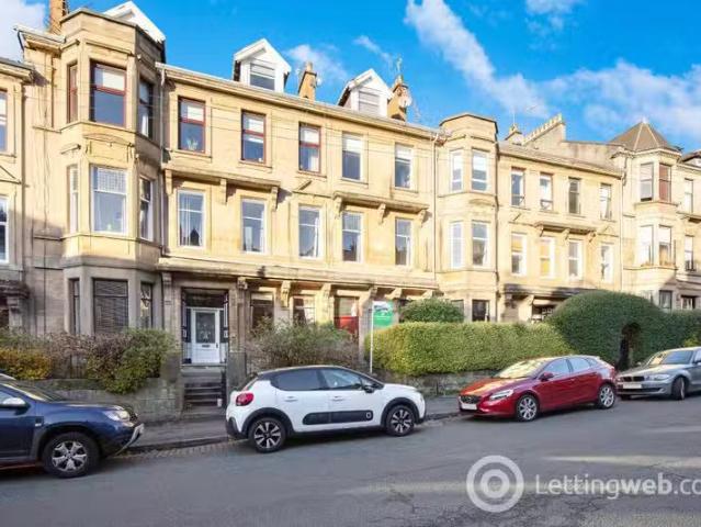 Just in! 2 BR Property to rent in Broomhill Avenue, Thornwood.