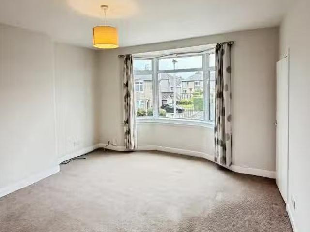 Just in! 2 BR Property to rent in Granton Grove, Edinburgh, EH5