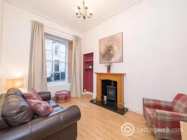 Deal! 2 BR Property to rent in Grove Street, Edinburgh, EH3