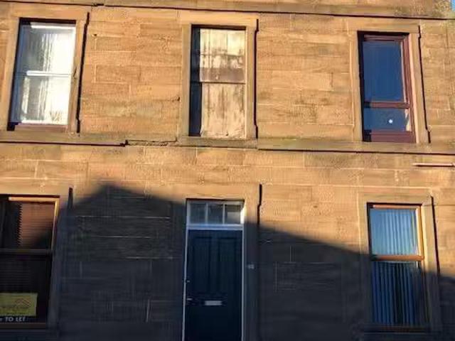 Cozy 2 BR Property to rent in Dishlandtown Street, Arbroath, A.