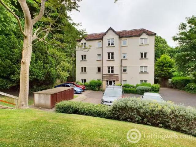 Rental! 2 BR Property to rent in Flat 7/3 West Cherrybank, Sta.