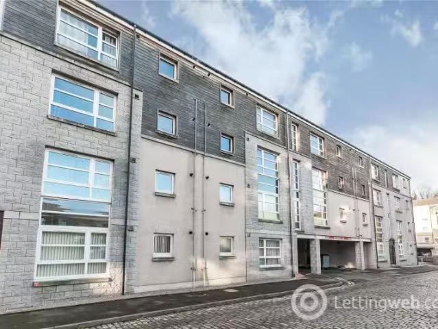 Charming 2 BR Property to rent in James Street, Aberdeen, AB11