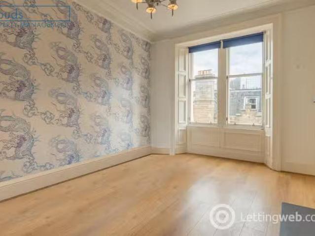 New 2 BR Property to rent in Jeffrey Street, Old Town