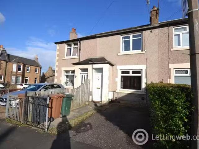 Cheap 2 BR Property to rent in Longstone Avenue, Longstone, Ed.