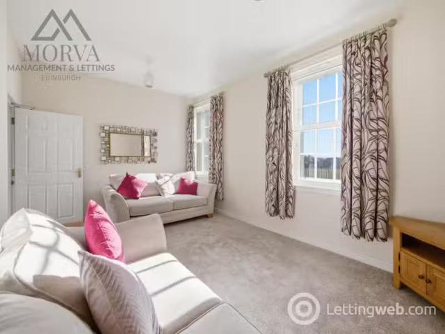 Nice 2 BR Property to rent in Margaret Rose Drive, Edinburgh.