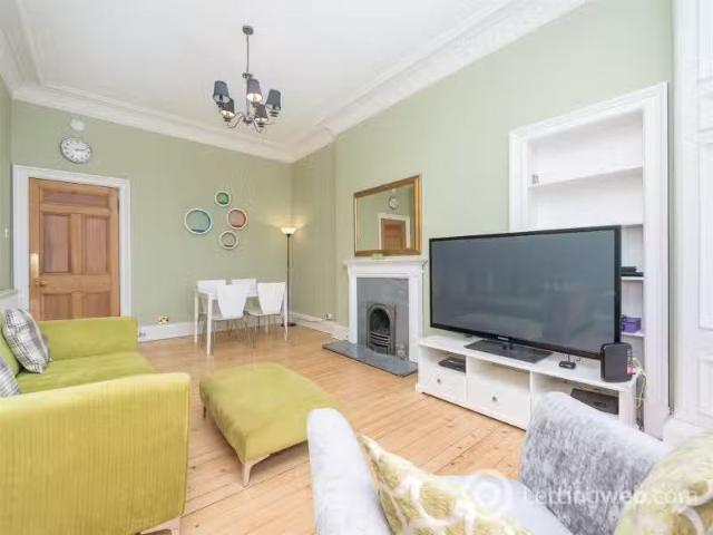 New 2 BR Property to rent in Mcdonald Road, Edinburgh, EH7