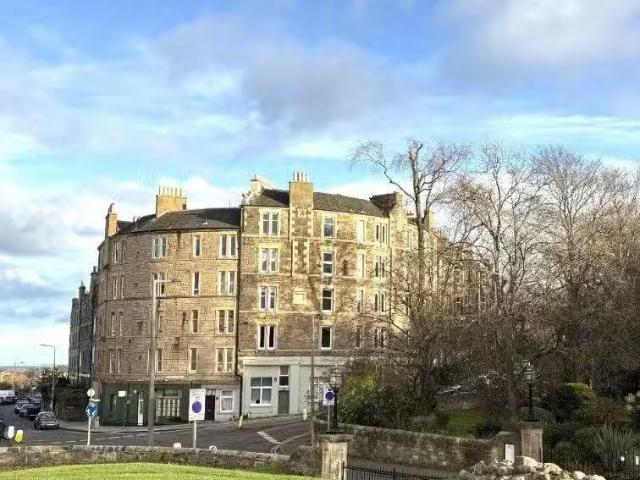 For Rent! 2 BR Property to rent in Meadowbank Terrace, Edinburgh