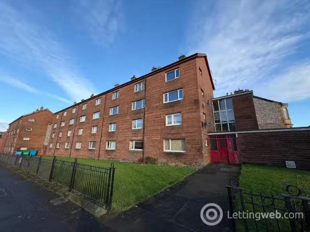 For Rent! 2 BR Property to rent in Neilston Road, Paisley, Re.