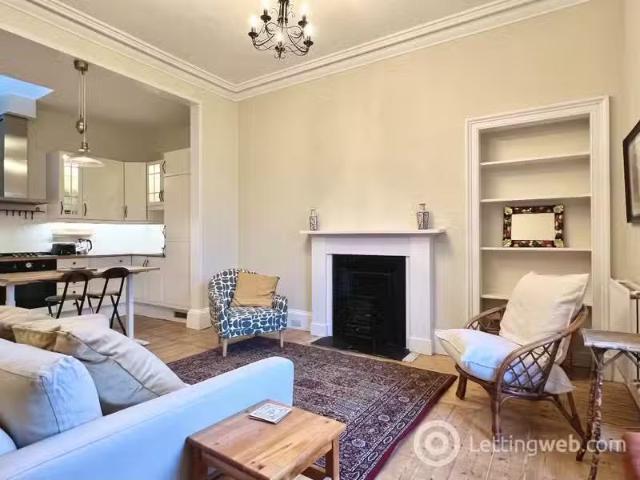 Just in! 2 BR Property to rent in South Clerk Street, Newingto.