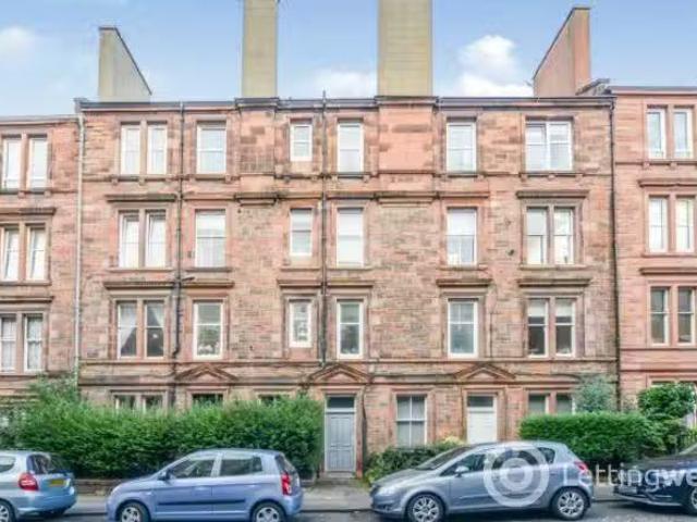 Unique 2 BR Property to rent in Sloan Street, Leith, Edinburgh.