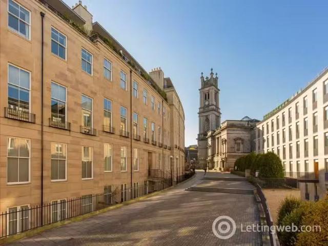 Deal! 2 BR Property to rent in St Vincent Place, New Town, Ed.