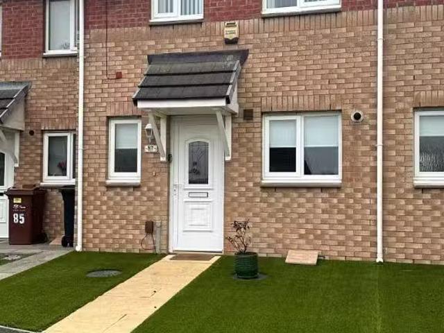 Just in! 2 BR Property to rent in Strathcarron Drive, Paisley.